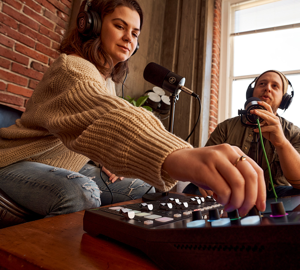 DLZ Creator - Studio de création de contenu avec technologie Mix Agent ...